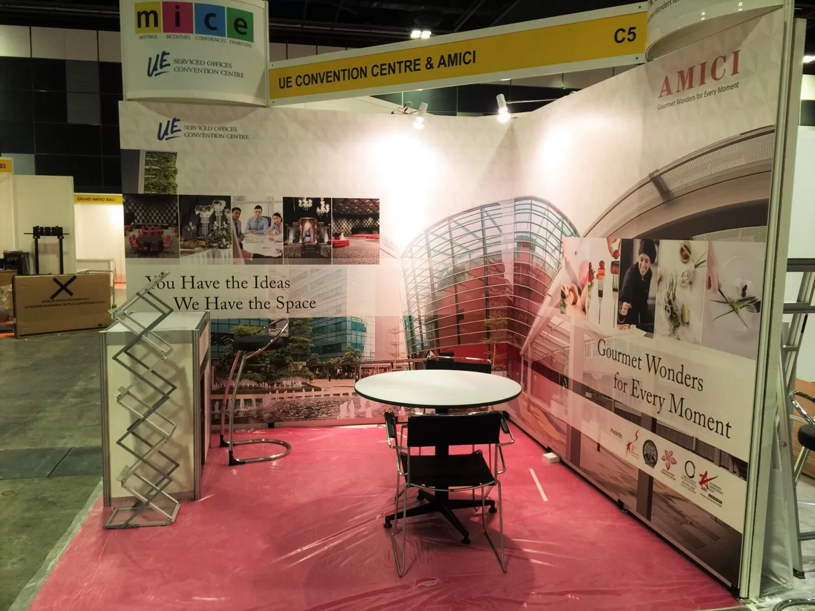 A Cost-Effective & Professional Display Solutions: Shell Scheme